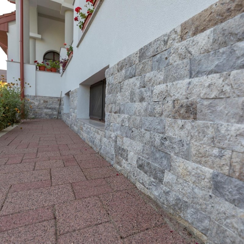 Decorative natural stone Silver Splitface Travertine 7.5 cm x FL x 2.2 cm - PIATRAONLINE.com